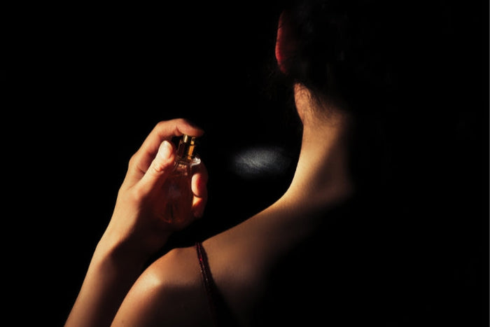 How to Apply & Use Perfume for Men & Women – Easy Perfume Tips